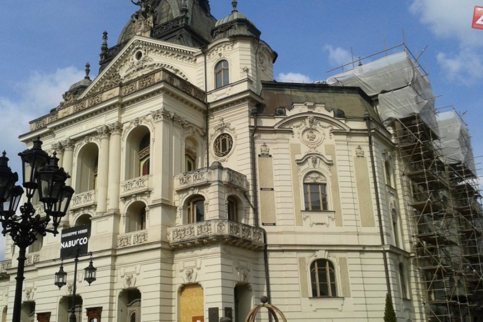 FOTO priamo z rekonštrukcie Štátneho divadla: Čo sa stihlo zrealizovať ...