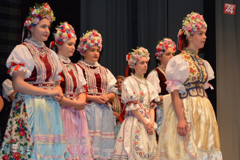Presná STOVKA fotiek: Pozrite si priebeh krajskej súťaže Nositelia ...
